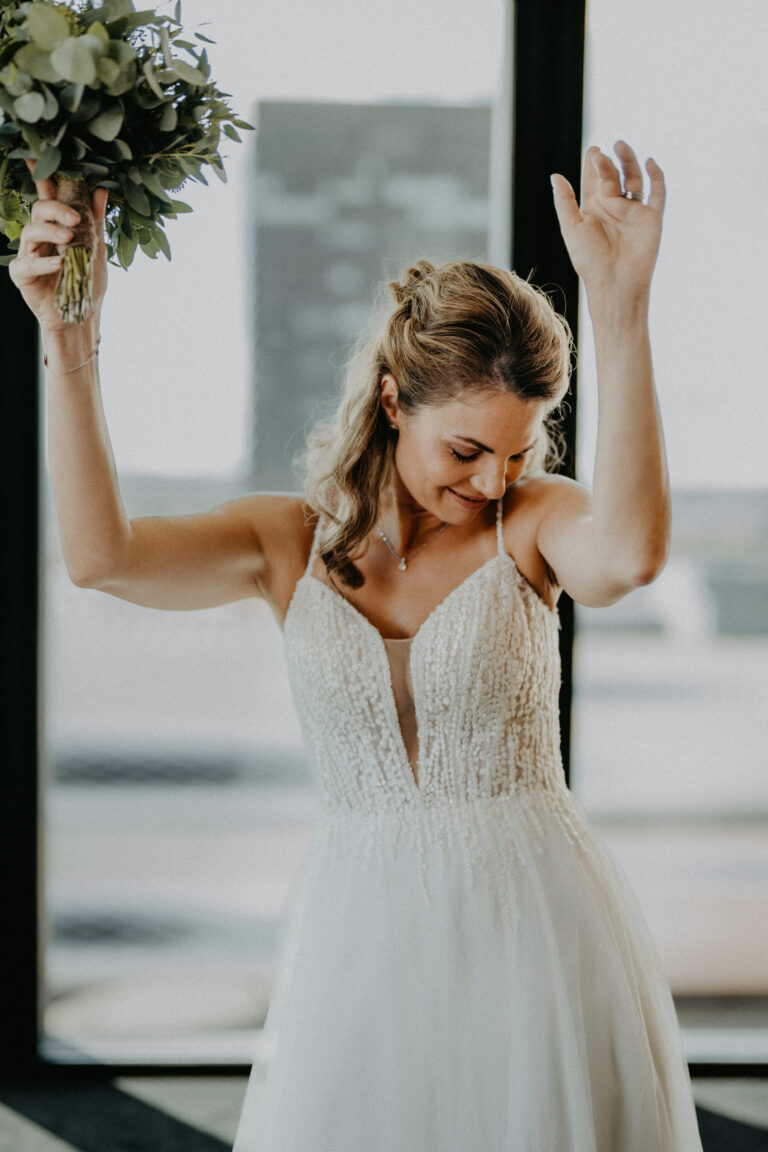 Industrie-Hochzeit am Hafen des Rheins - Liebesding