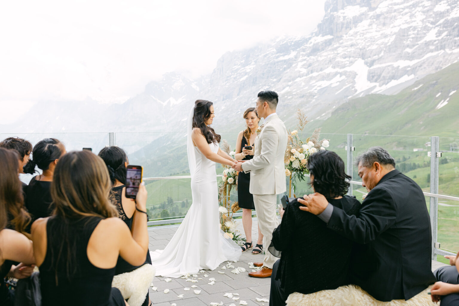 Swiss Wedding - Tücken und Tradition der Schweiz - Liebesding
